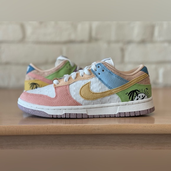 Nike | Shoes | Nike Dunk Low Se Sun Club Multi Color Sail Women Size 7 ...